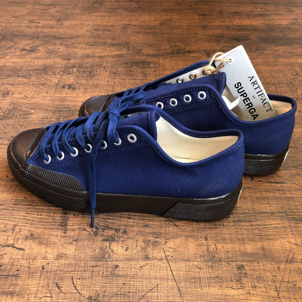 2433-W MOLESKIN LOW TOP